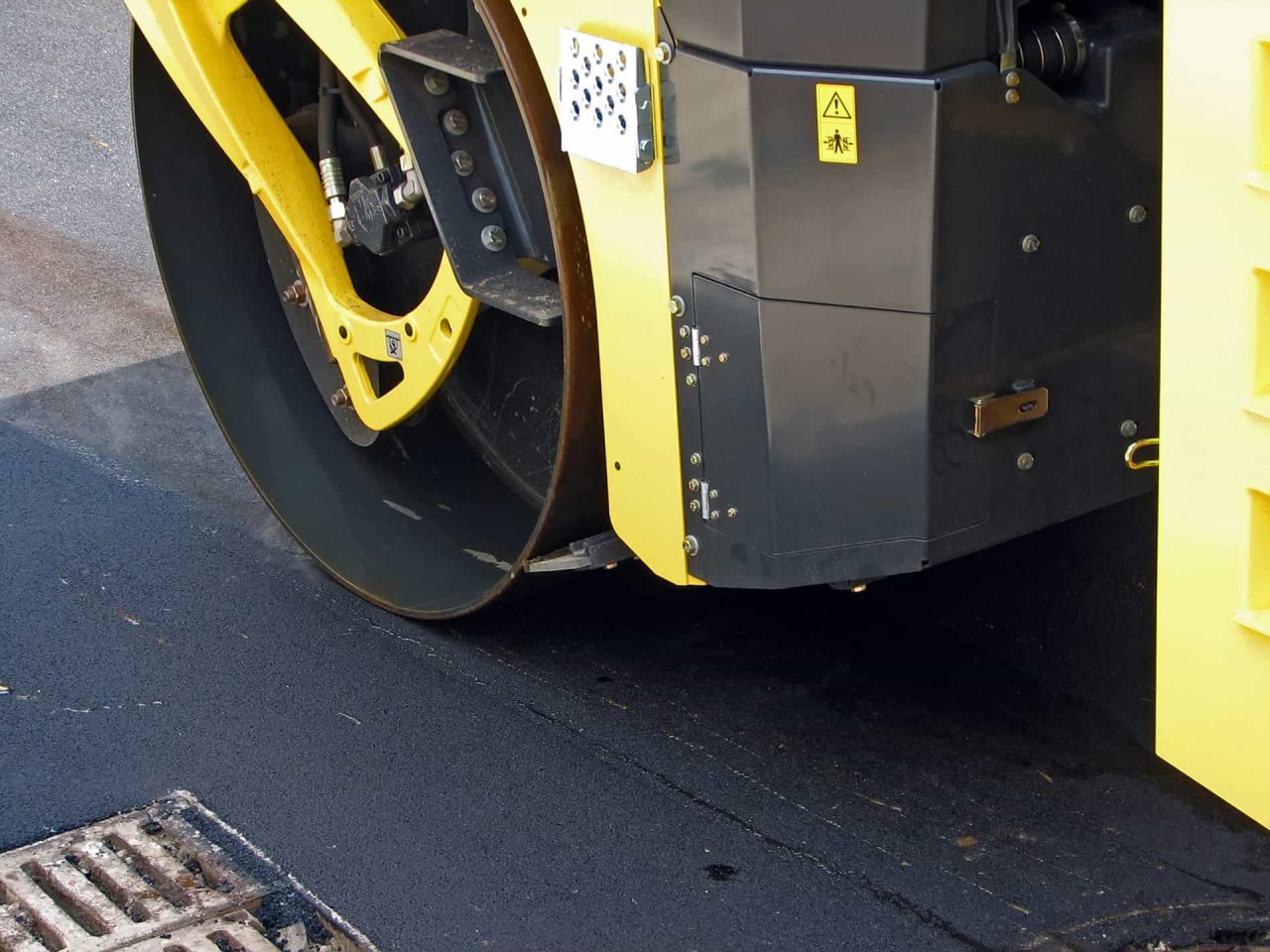 Asphalt Paving in Akron, OH | Charles Smith Driveway